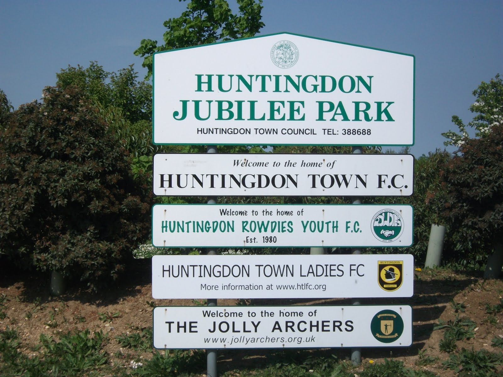 Pie and Mushy Peas: Huntingdon Town FC