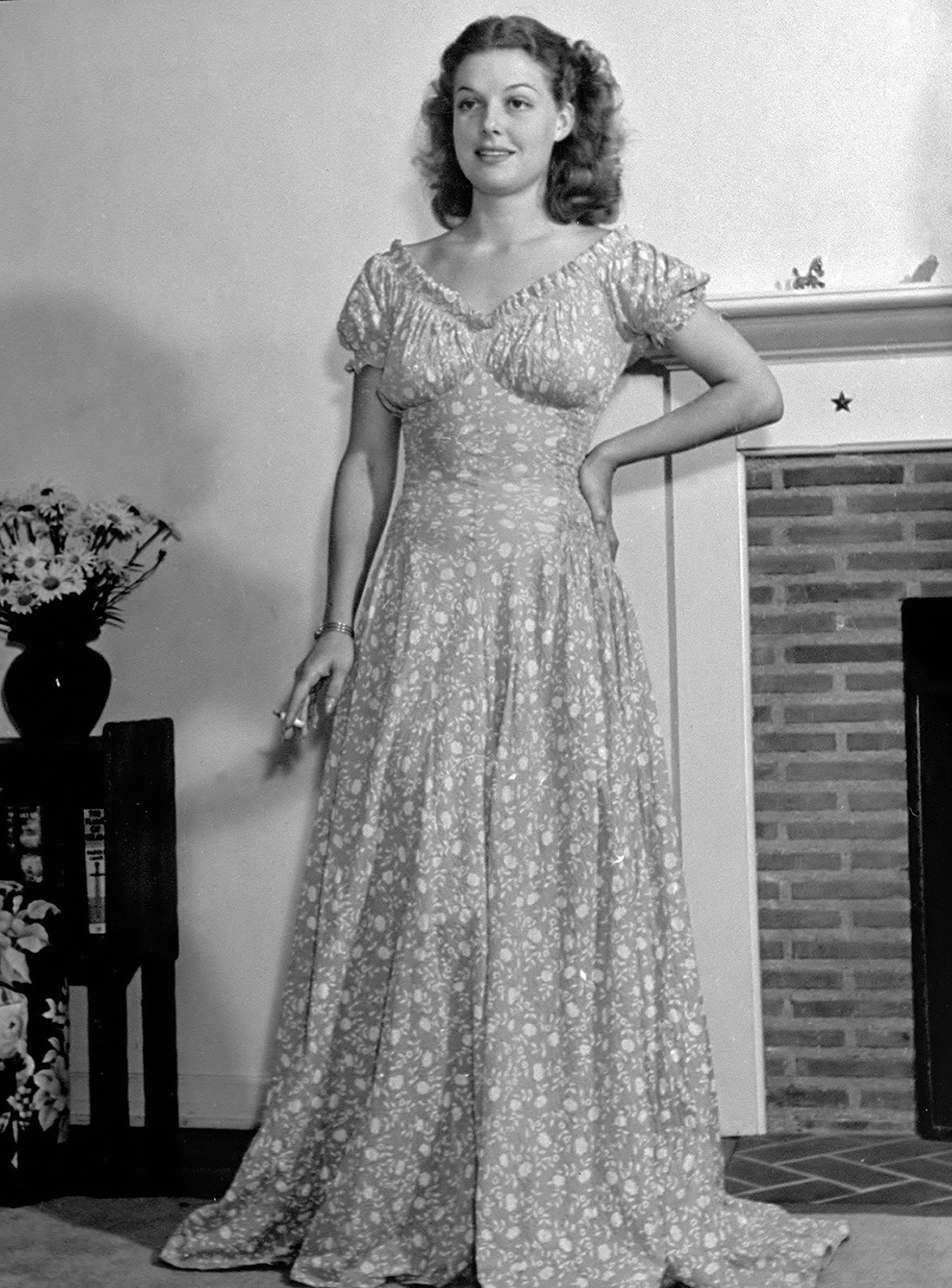 Slice of Cheesecake: Ann Sheridan, pictorial