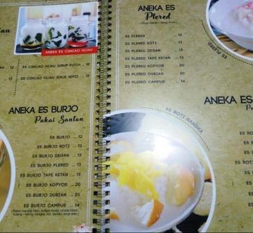 Nyobain Kesegaran Es Murni Mertoyudan, Magelang