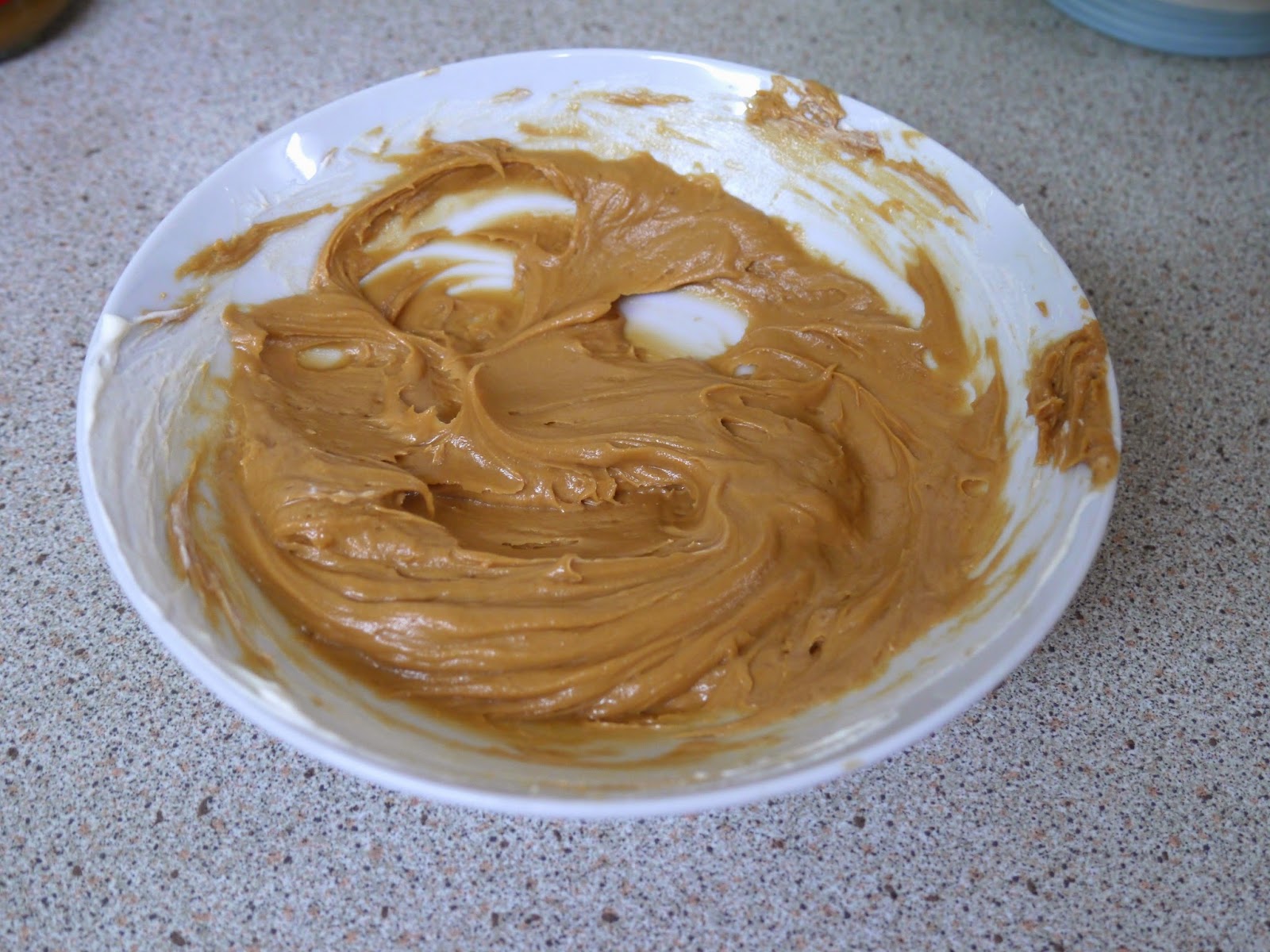 This Muslim Girl Bakes: A Cake with All My Favourites.