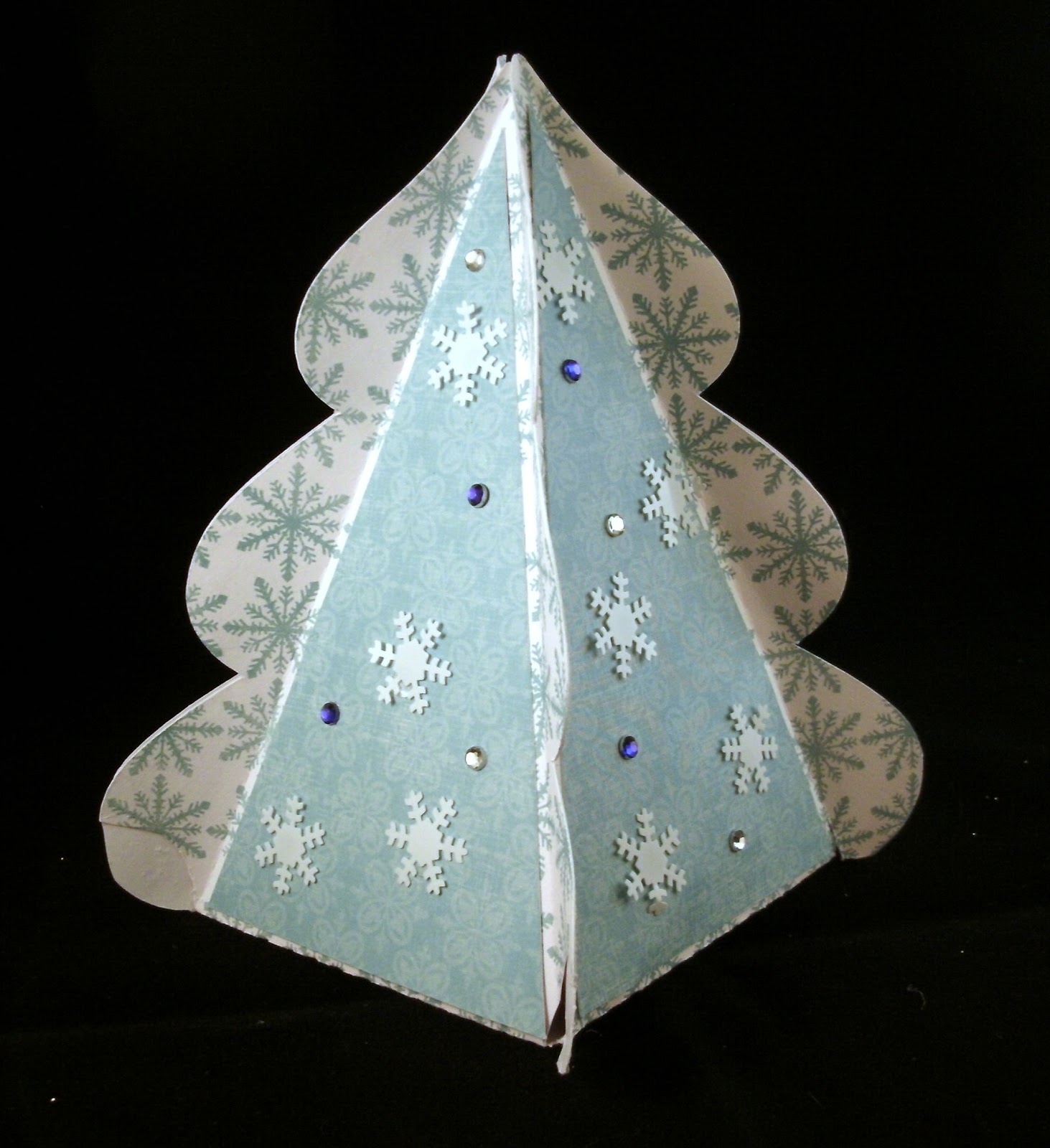 Ima Cutter Crafts: Christmas tree Box