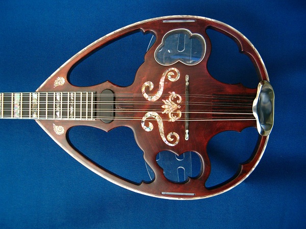 INSTRUMUNDO Instrumentos Musicales: Buzuq, Buzuki, Bouzuki, Bouzouki ...