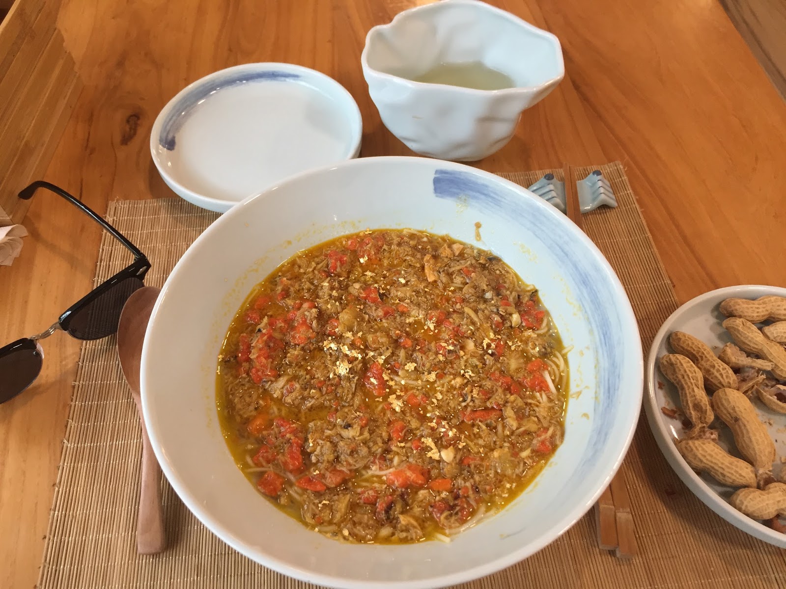 Documenting our culinary pursuits all over Asia, but mainly Singapore ...