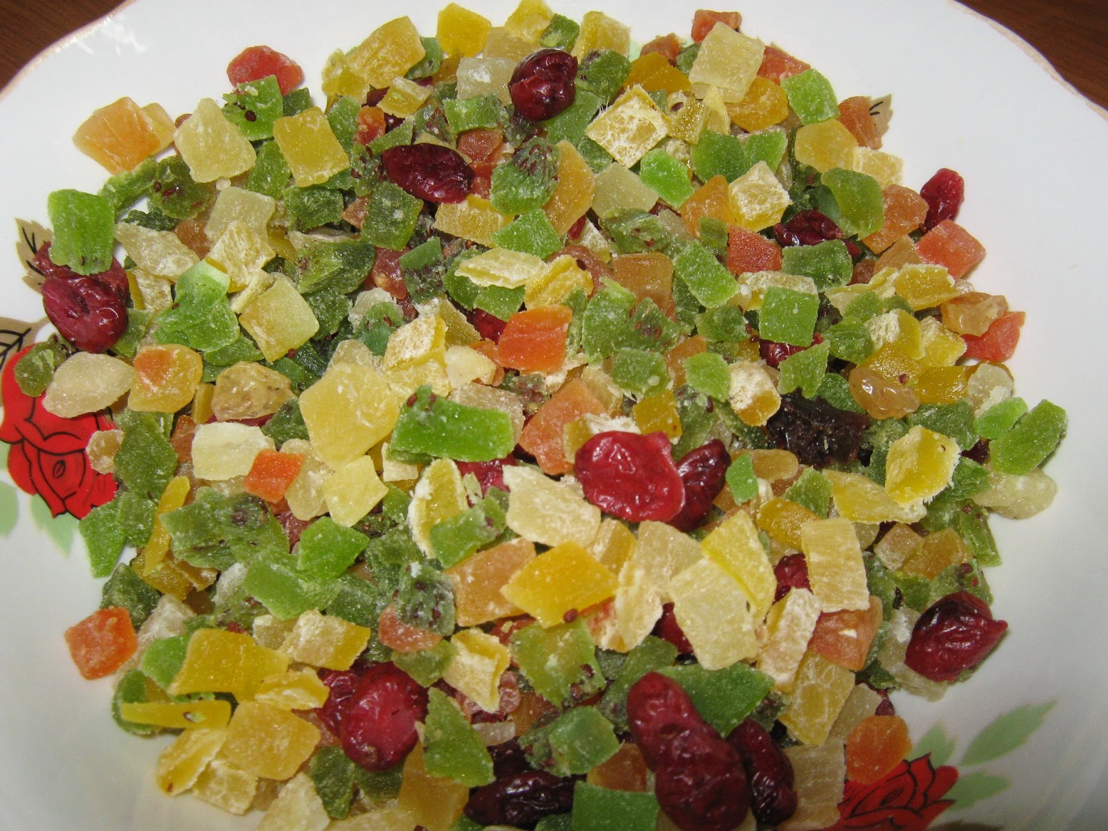 Bucataria Anei Maria: Guguluf aromat cu fructe confiate si uscate