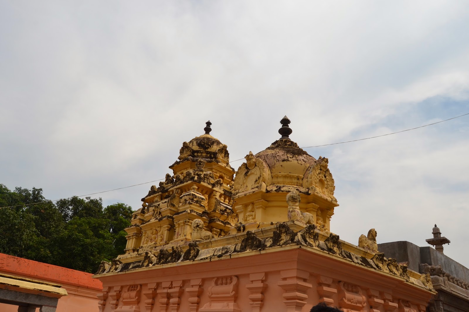 Tamilnadu Tourism: Adhinathar Jain Temple, Poondi, Arani, Thiruvannamalai