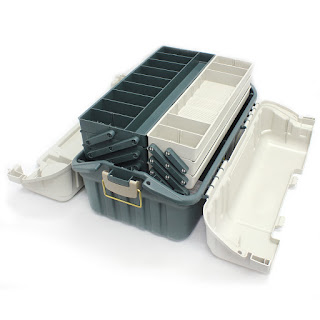 Survive the Elements: Plano 8616 Six Tray Hip Roof Tackle Box