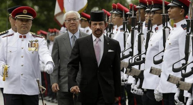 Mulai 3 April 2019, Brunei Terapkan Hukum Rajam Bagi Pelaku LGBT ...
