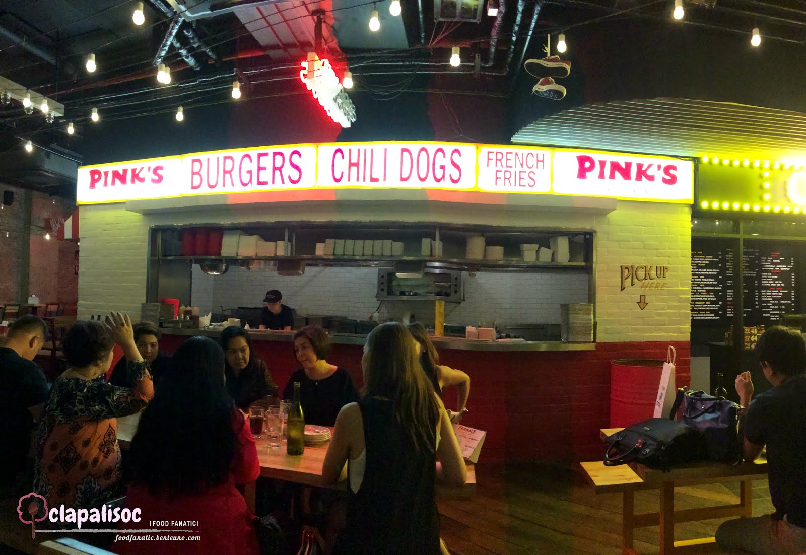 Pink's Hot Dogs from LA hits Manila! | |foodfanaticph| by clapalisoc
