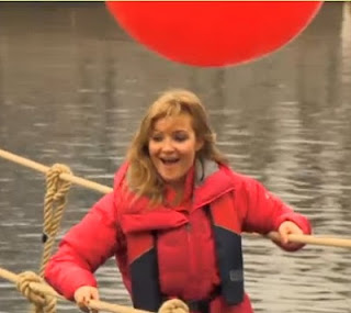 Messy Celebrity Polls: Helen Skelton gets gunged on Blue Peter