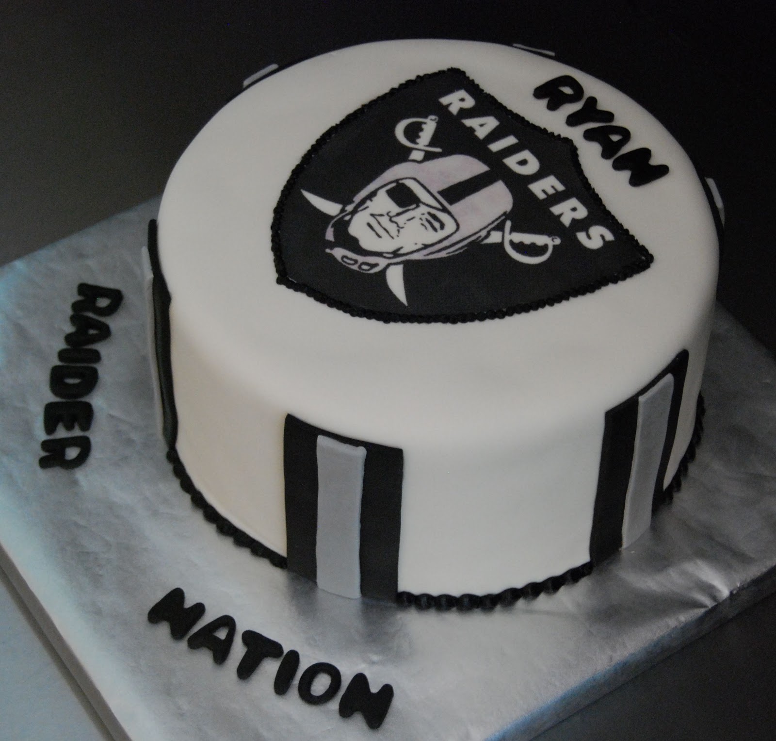 Cake & Dreams: Raiders Cake