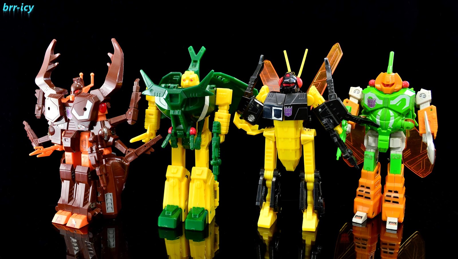 Brr-icy's Transformers Reviews: Deluxe Insecticons