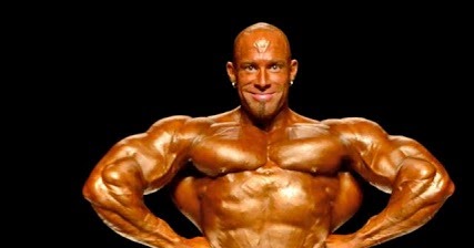 world bodybuilders pictures: cananda muscles man Simon Voyer