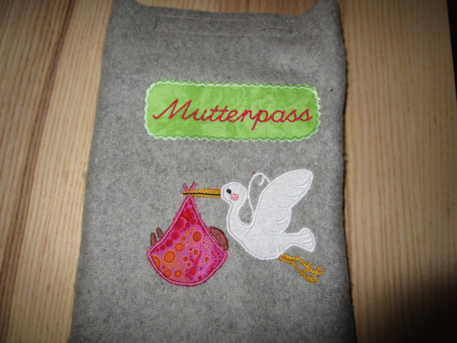 Sannes Neihstuv: Mutterpass