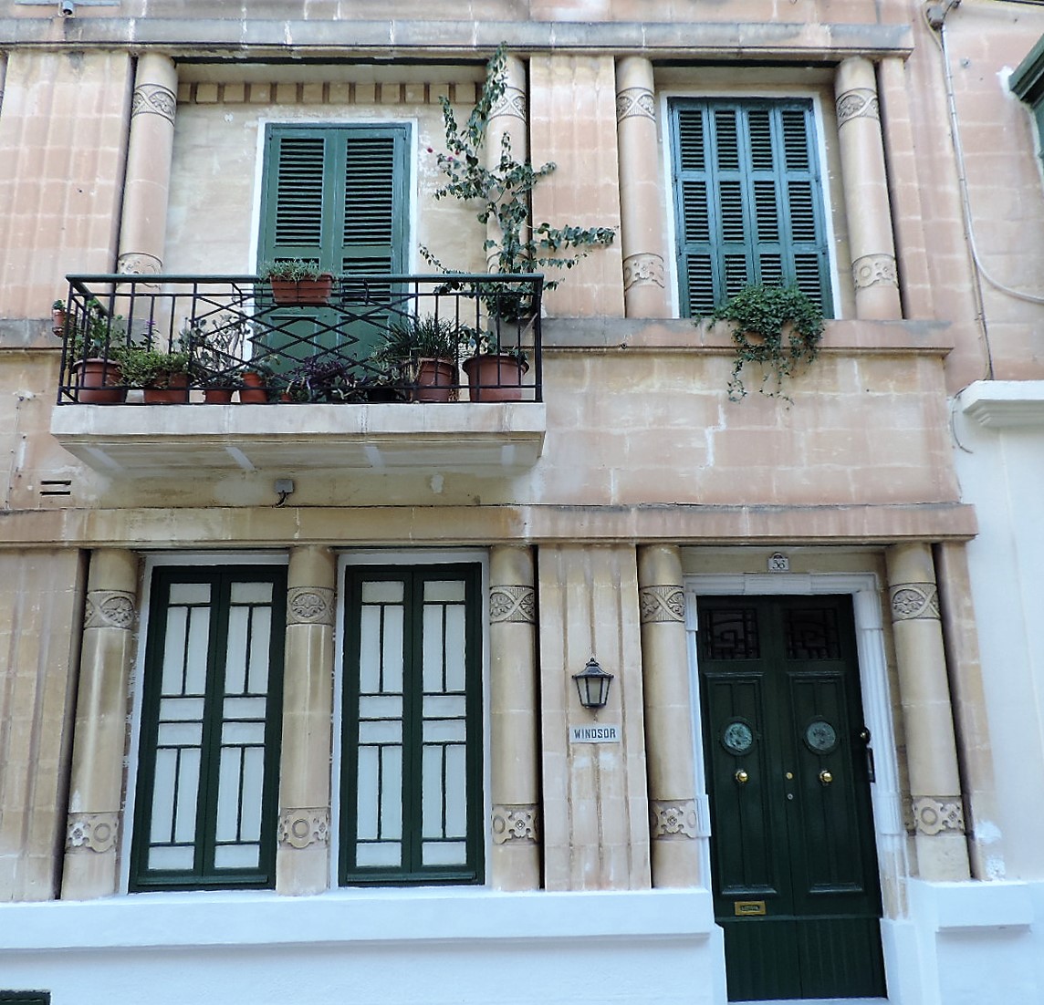 Dun Giljan's Blog: More on Maltese buildings