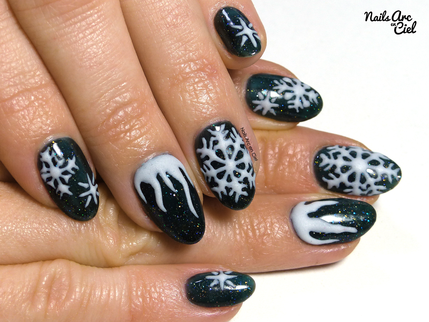 Nails Arc en ciel: Nail art - Flocons givrés en effet sucre 3D