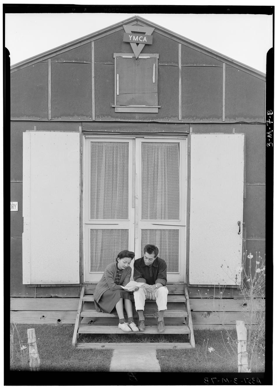 Pictures of Daily Life of Japanese Internment at Manzanar Camp in 1943 ...