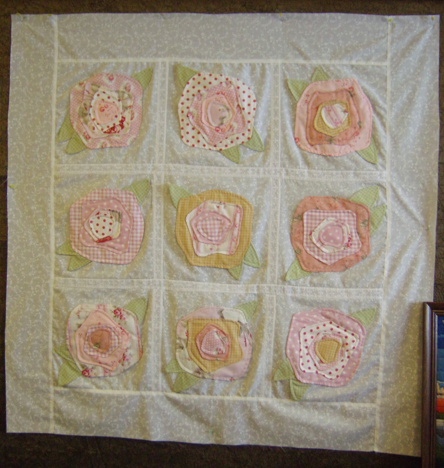 Shawkl Designs: Parisian Rose Quilt