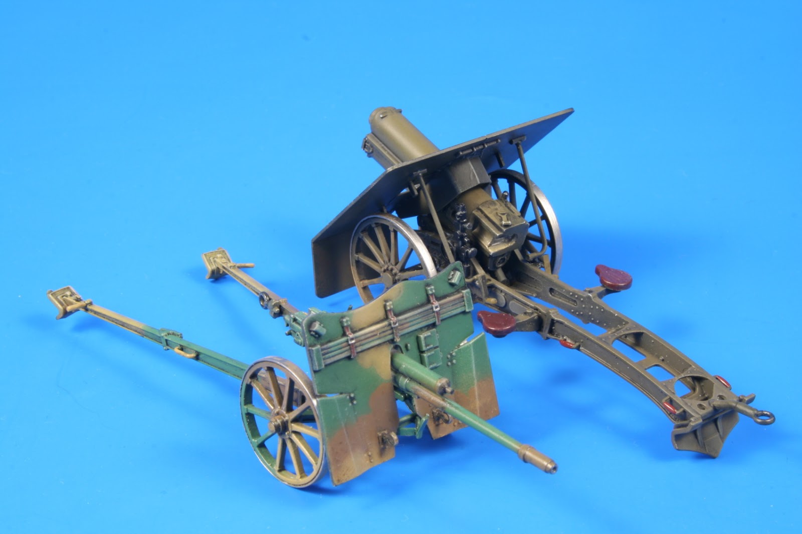 Anti-tank gun 3,7cm KPÚV vz.37 (3,7cm PAK 37(t)) and 7,5cm Mountain Gun ...