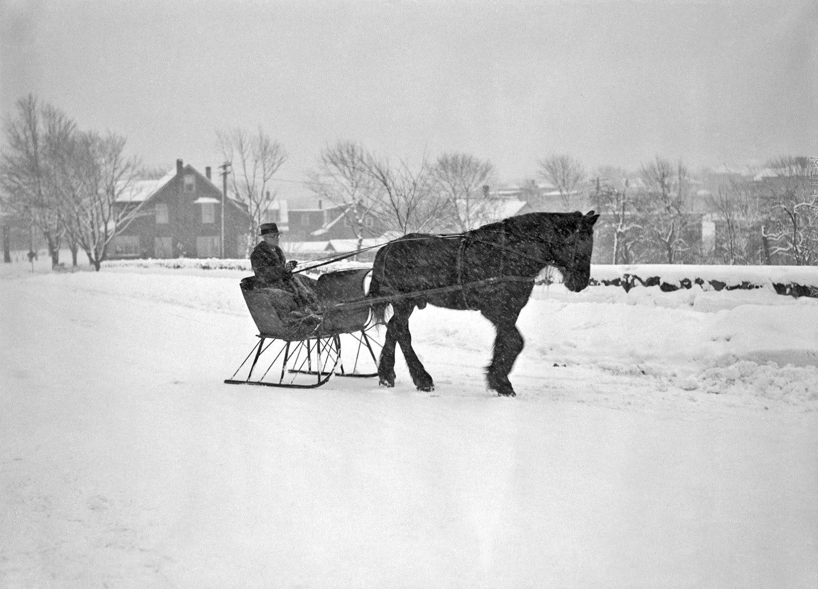History in Photos: Vintage Winter