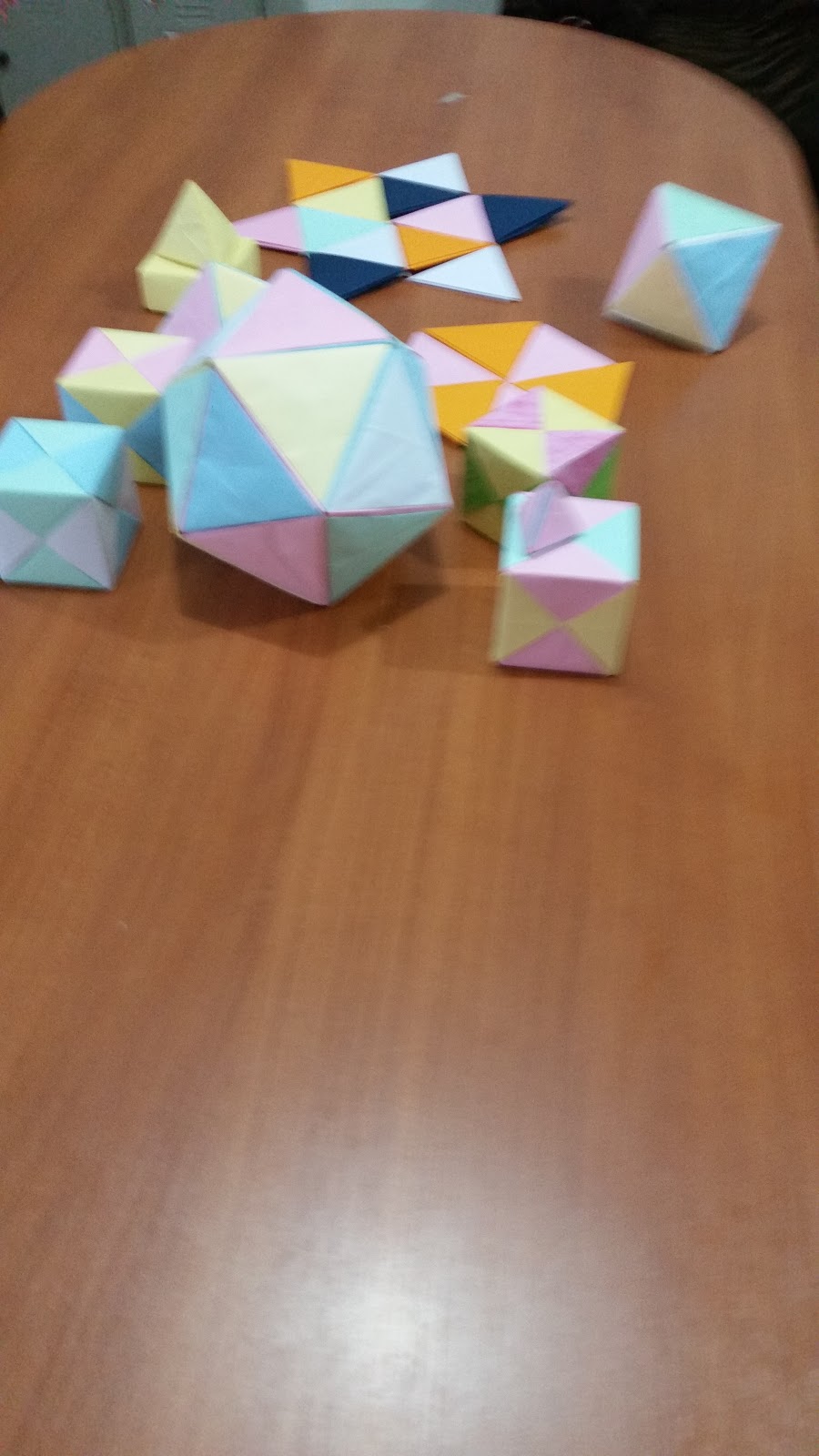 CICERO MANOEL: Geometria Plana e Espacial com Origami