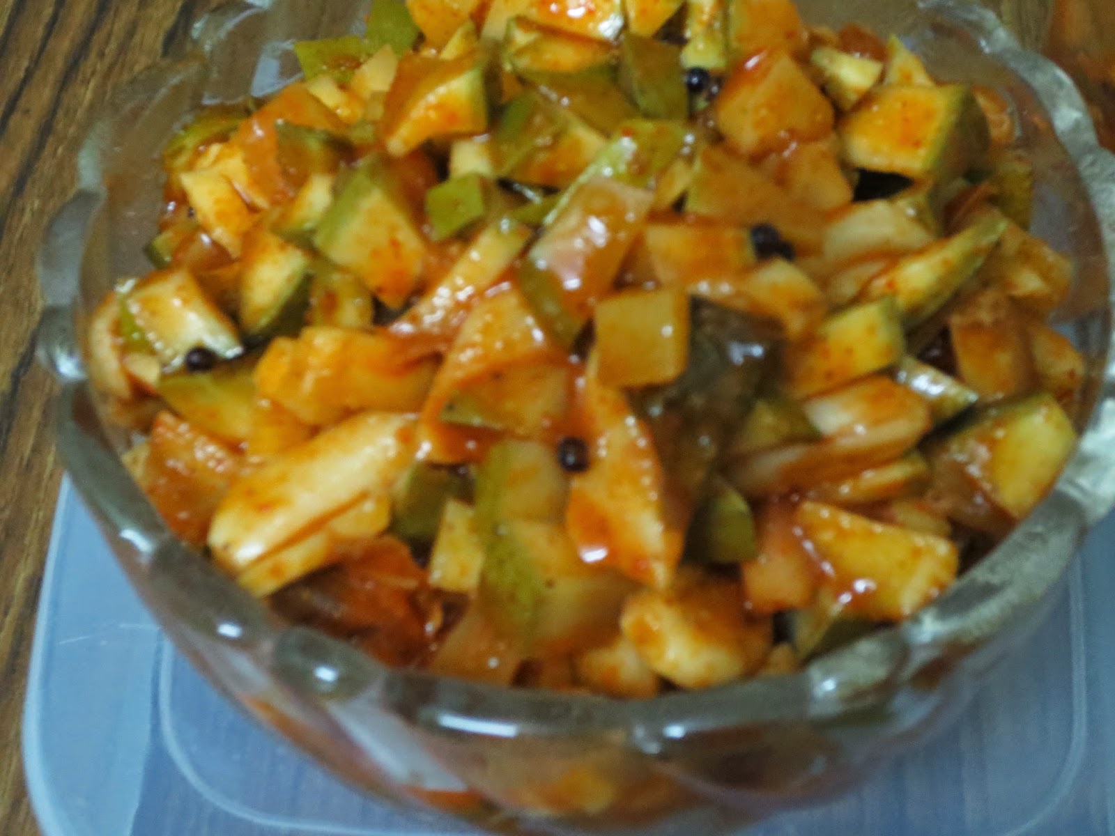 Kadumanga achar/Mango Pickle for Onam/Vishu Sadhya/Cut mango pickle in ...