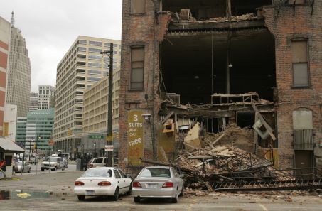 Predictable History, Unpredictable Past: The Destruction of Detroit ...