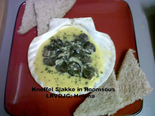 LEKKER RESEPTE VIR DIE JONGERGESLAG: KNOFFEL SLAKKE IN ROOMSOUS