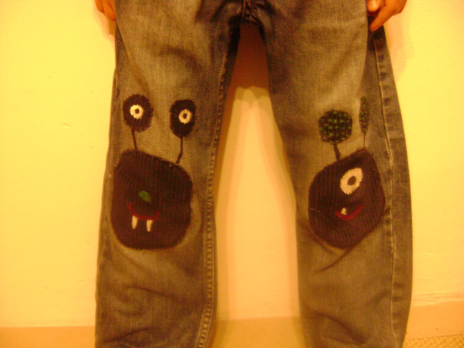 The Feverish Feltist: Knee Patches DIY 1: Cordrouy Monster Patches