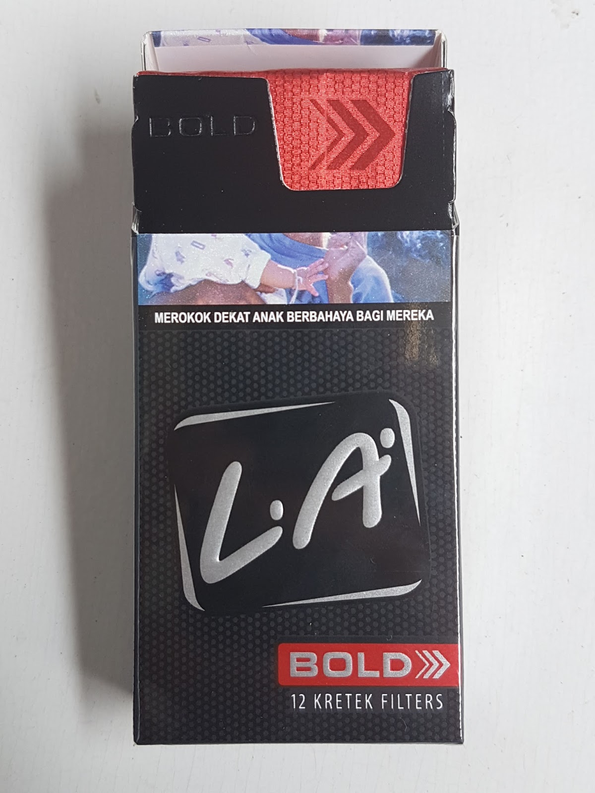 LA Bold isi 12 Batang, SKM LTLN Berjenis Bold Dengan Harga Murah dari ...