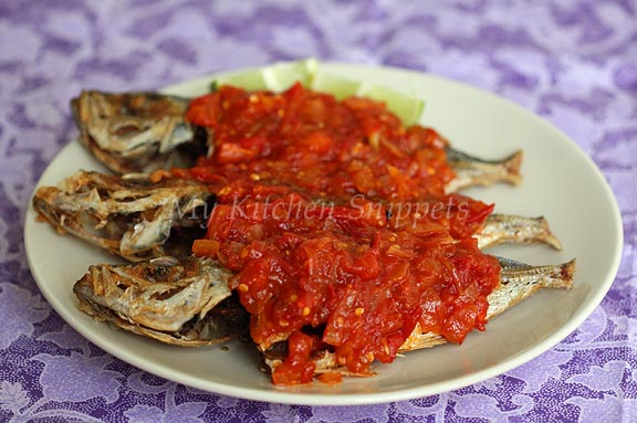 My Kitchen Snippets: Ikan Balado/Fried Fish in Tangy Chili Sauce