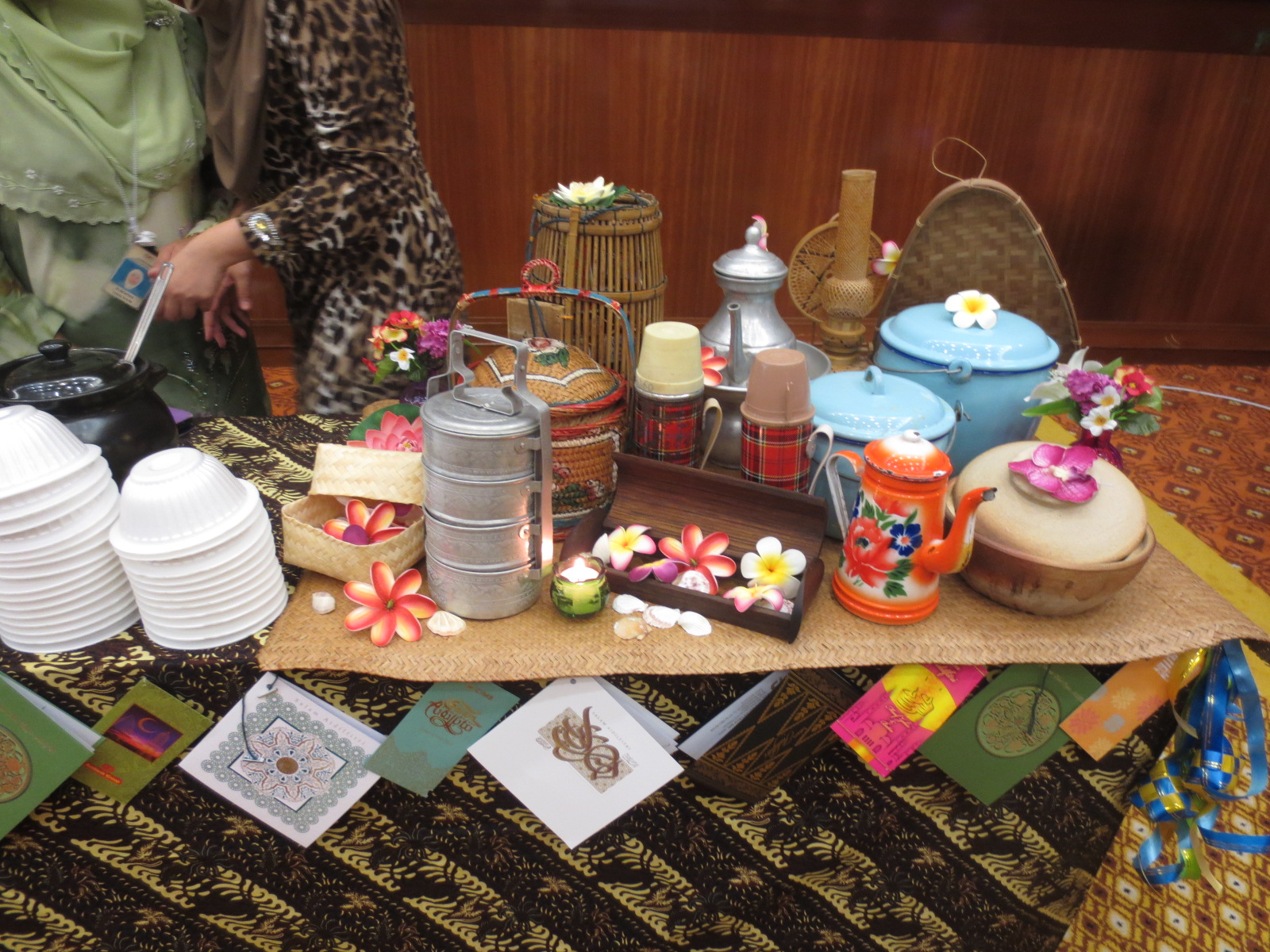 SAJE SUKA-SUKA: Deko raya sambil beraya