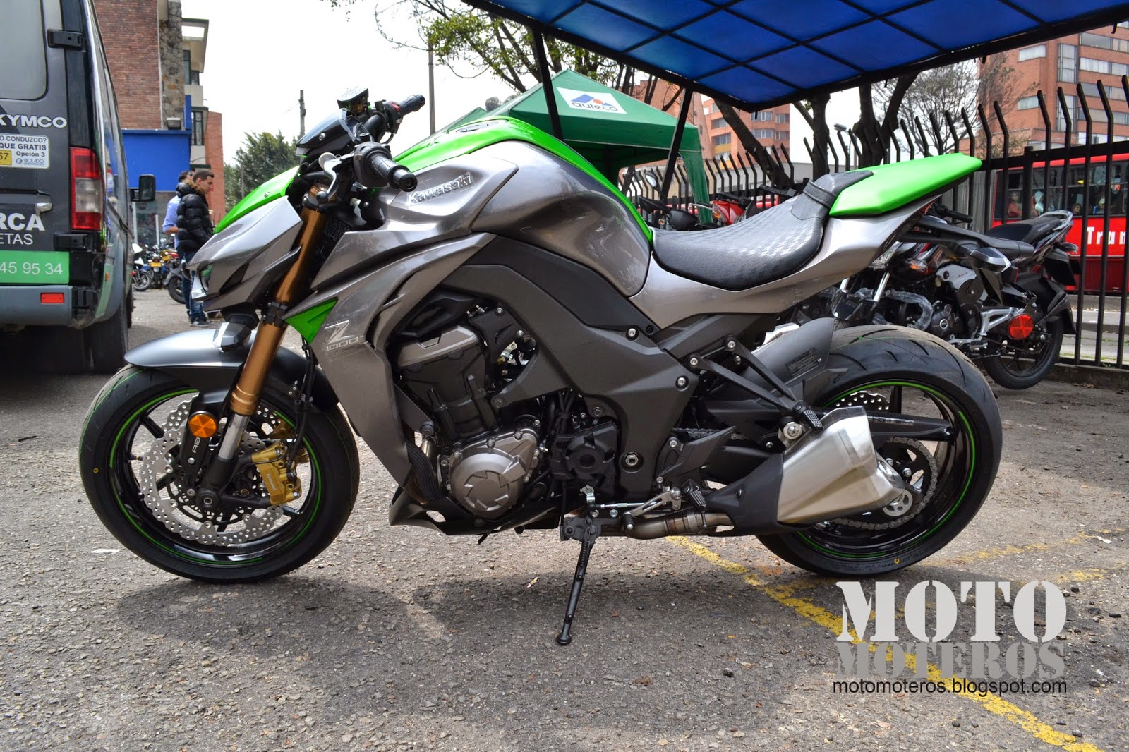 MotoMoteros: KAWASAKI Z1000