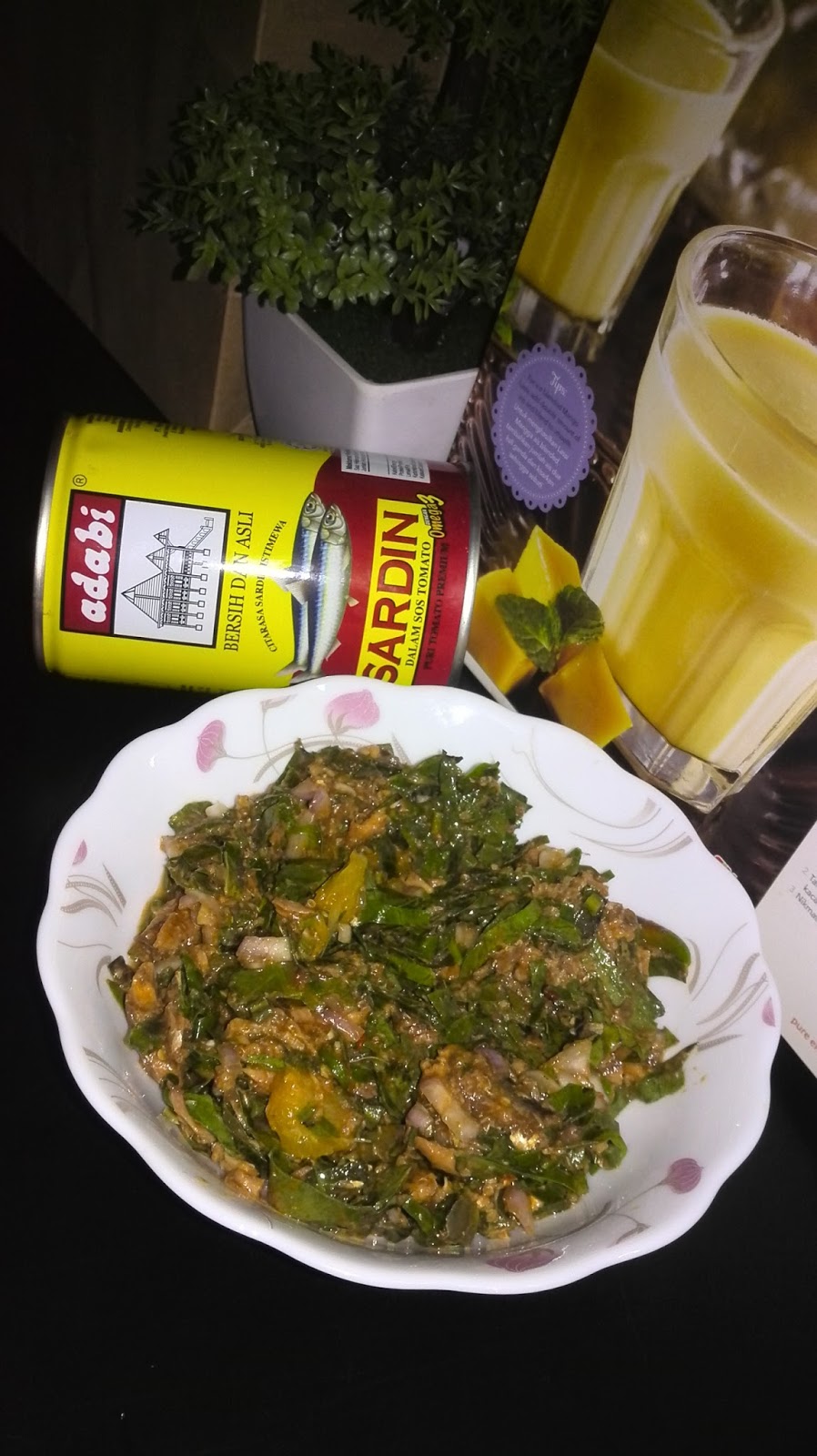 namakucella: KERABU SARDIN DENGAN PUCUK GAJUS