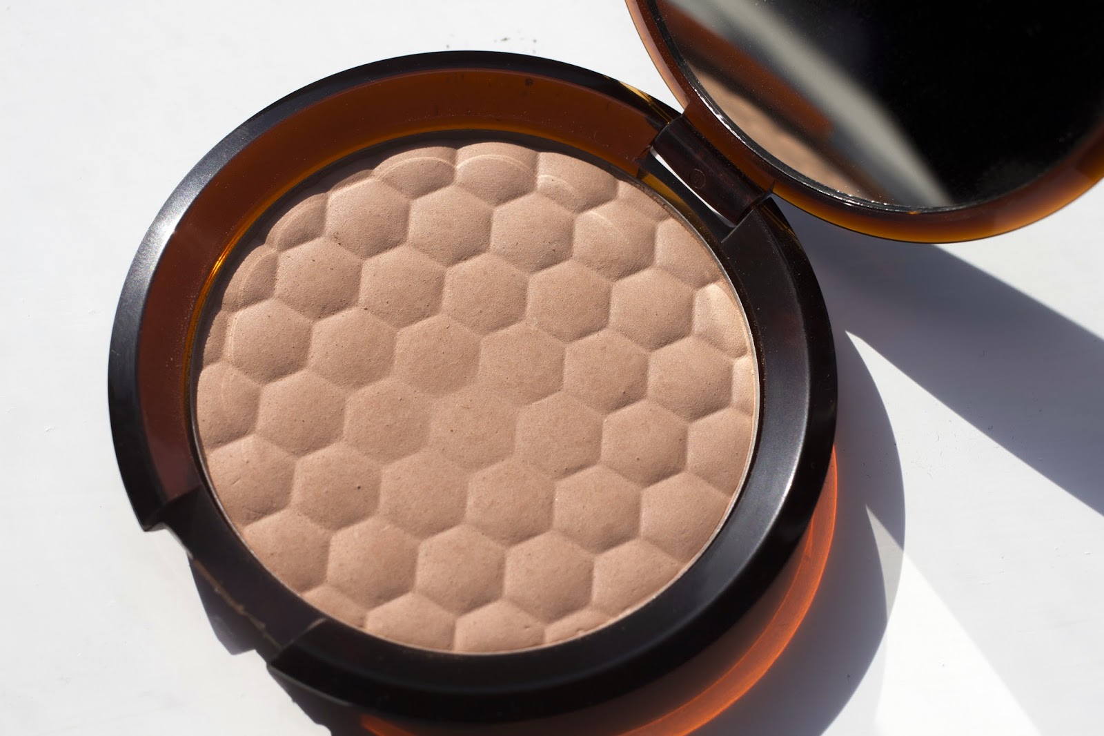 Honey Bronze Bronzing Powder | Hope, Freedom, Love