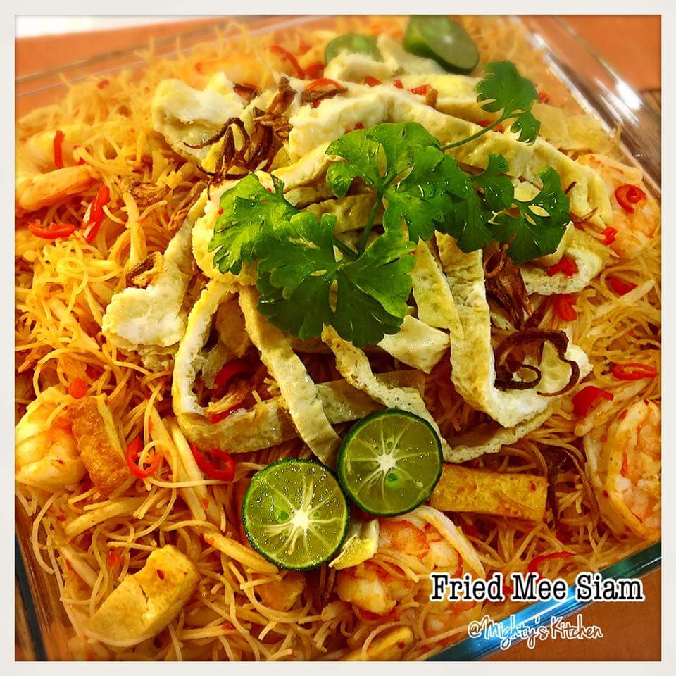 Fried Mee Siam by Judy Tan
