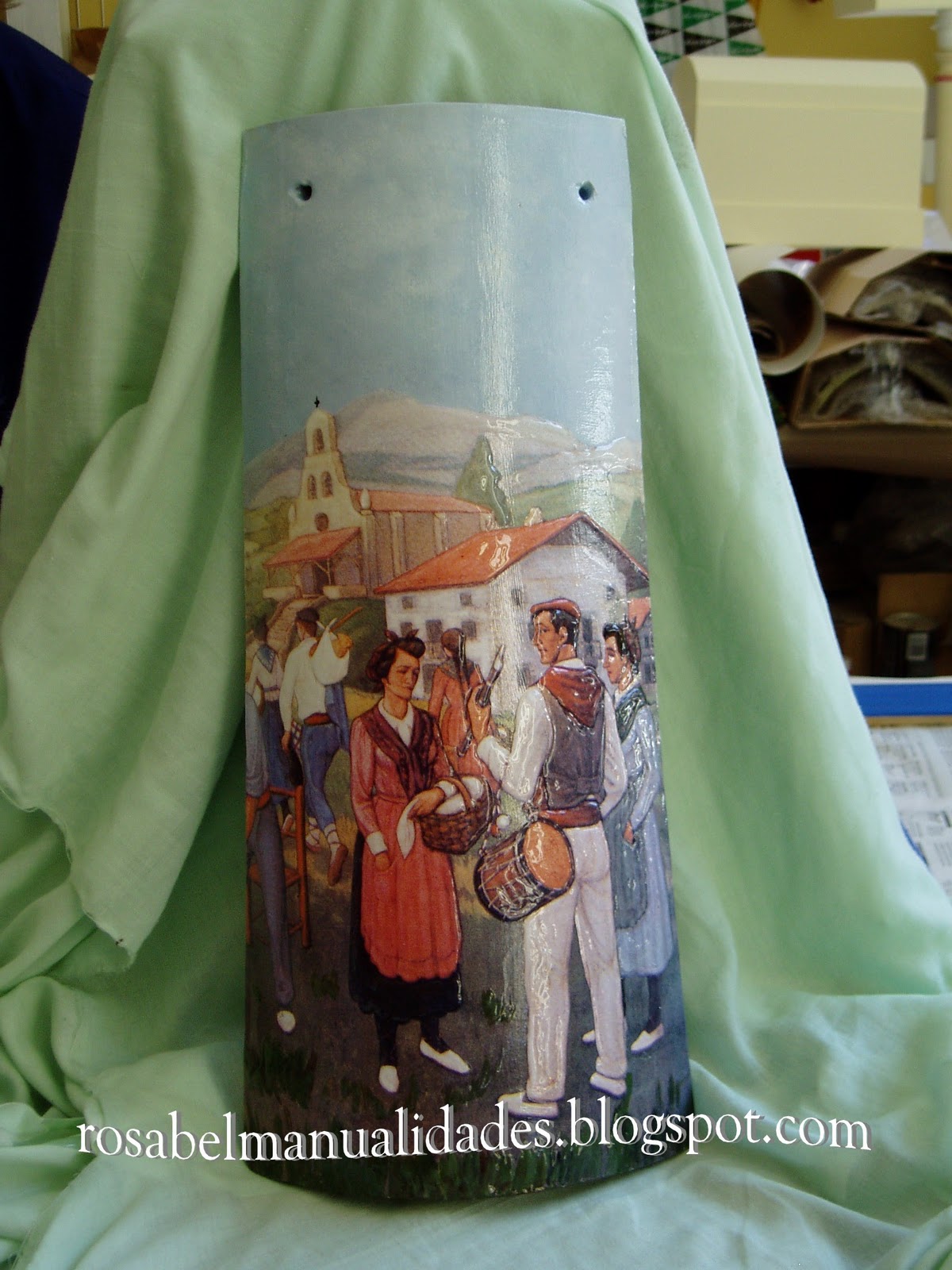 Rosabel manualidades: Tejas decoradas