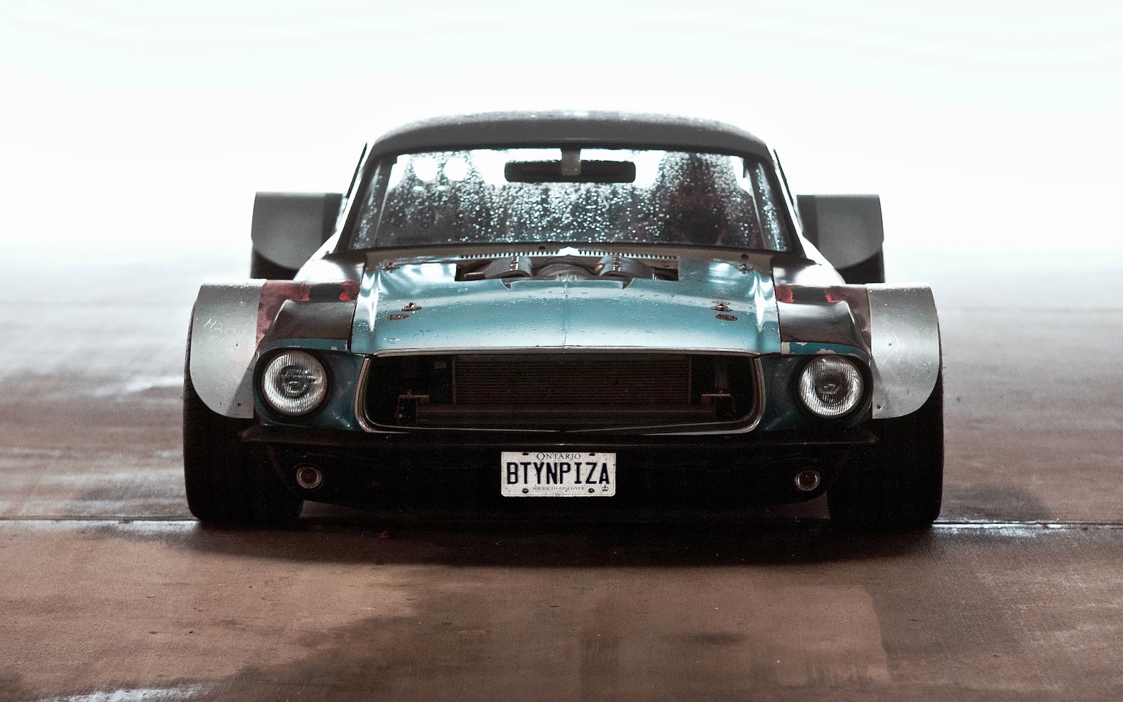 Mustang V8 - Inazuma café racer