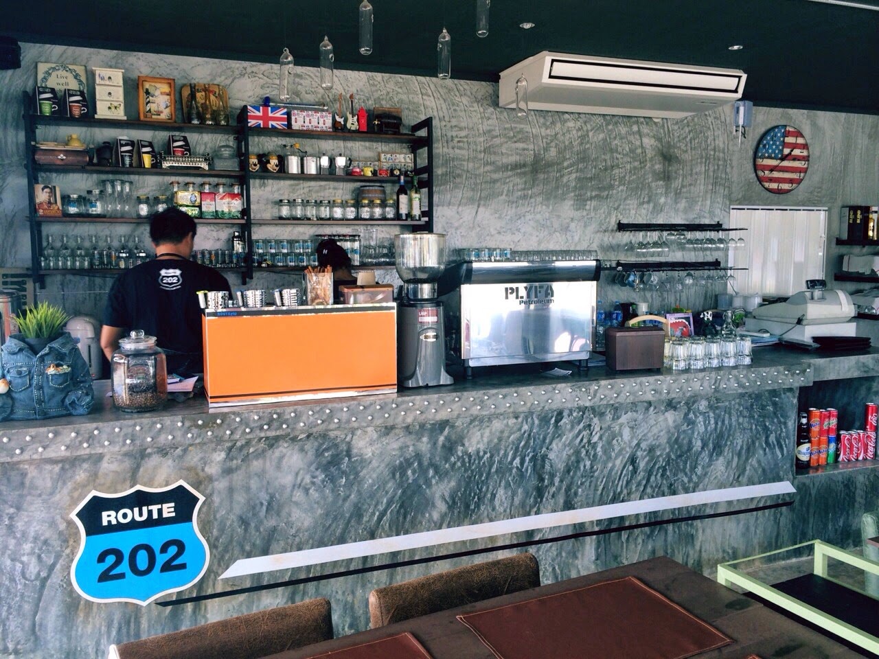 ร้าน ROUTE 202 อ.เมือง จ.อำนาจเจริญ | Restaurants in ANC58