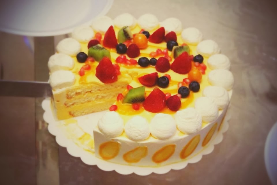 Mandy's baking journey: Mango Mousse cake