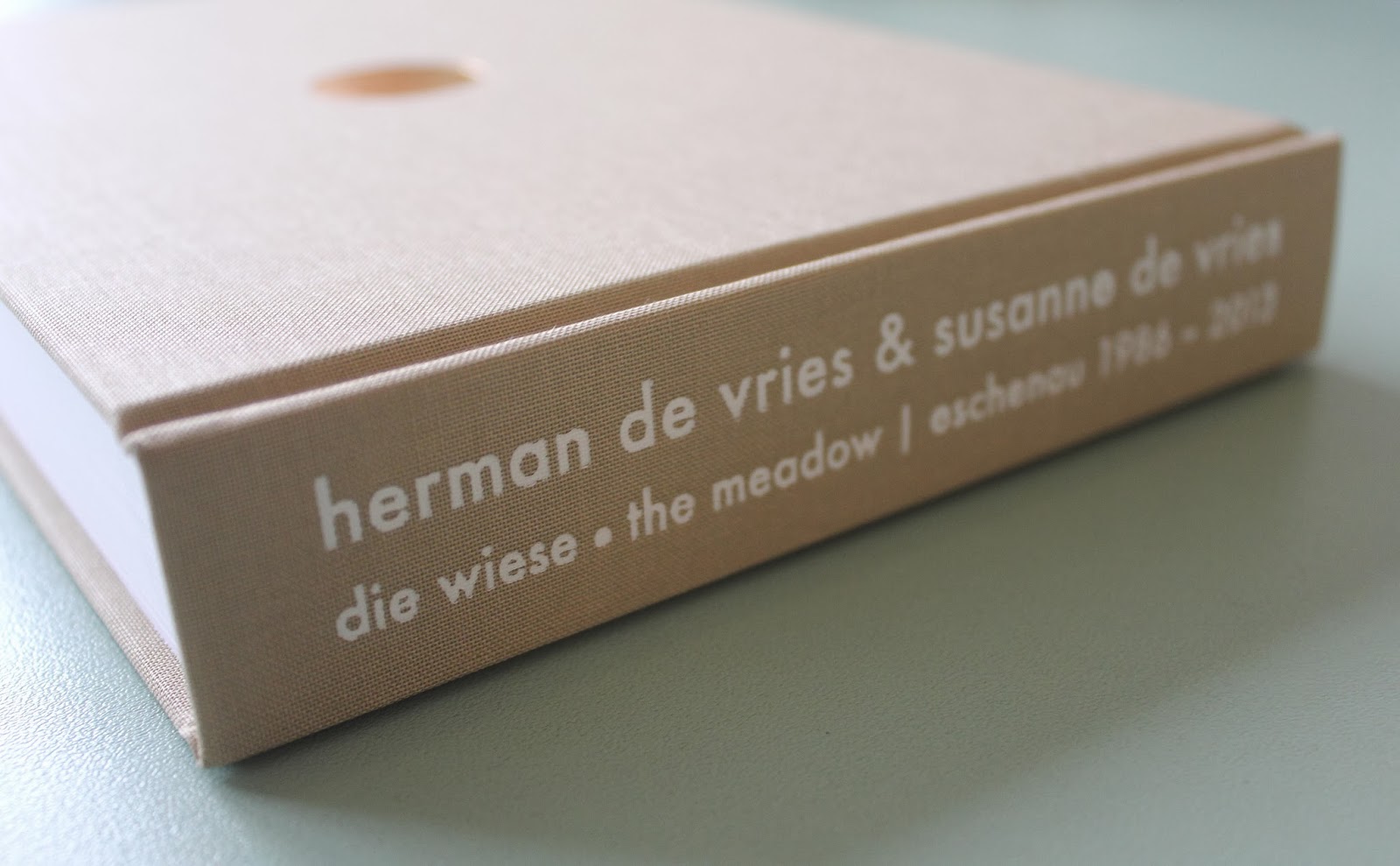 Peter Foolen: herman de vries & susanne de vries – die wiese | the meadow
