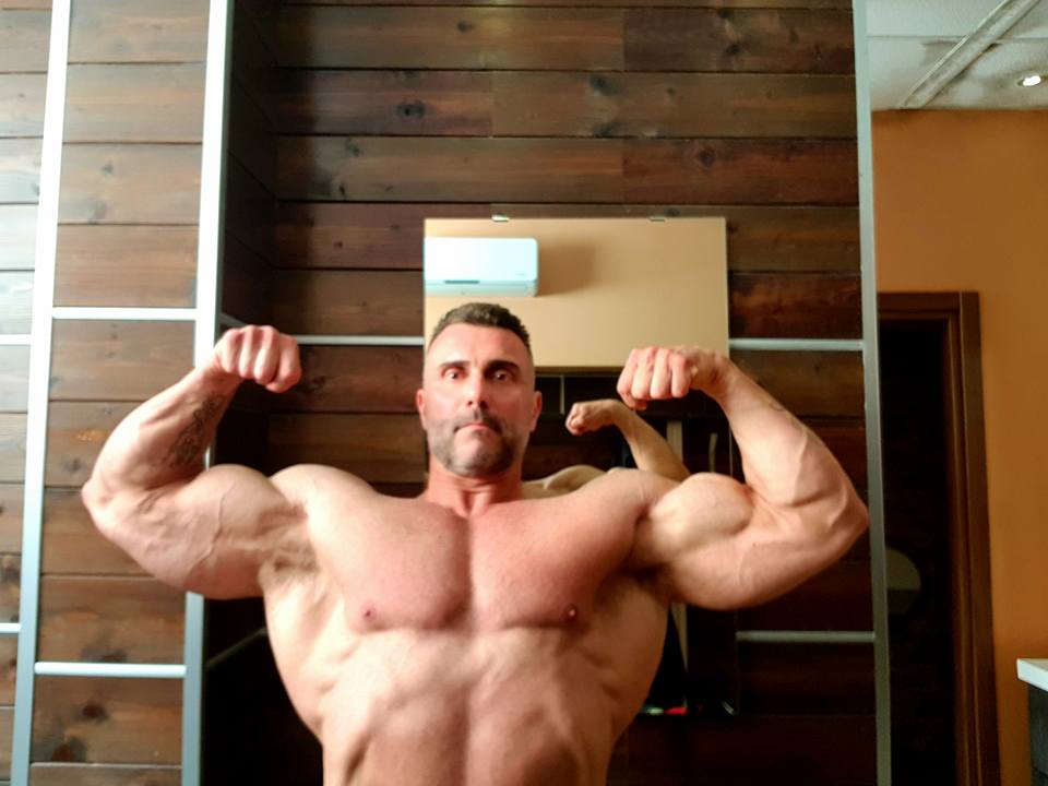 Bodybuilder Muscle Worship: Grassi Alessandro Italian Bodybuilder