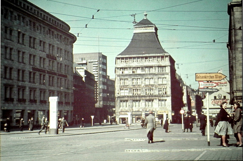 Cities of Germany in Color Photos, 1941 ~ Vintage Everyday