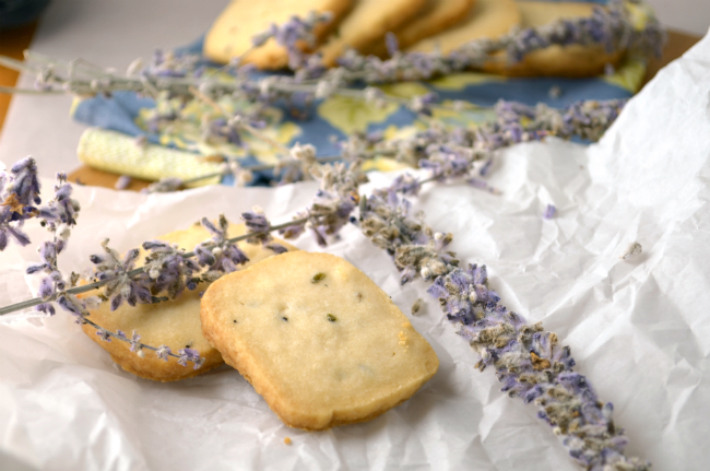 Lavender Shortbread | The Redhead's Adventures