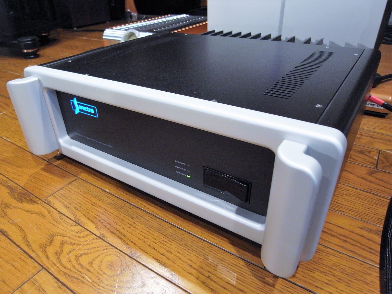 SIS AUDIO BLOG: 展示情報 新製品 SPECTRAL DMA-280を店頭に常設展示致します！