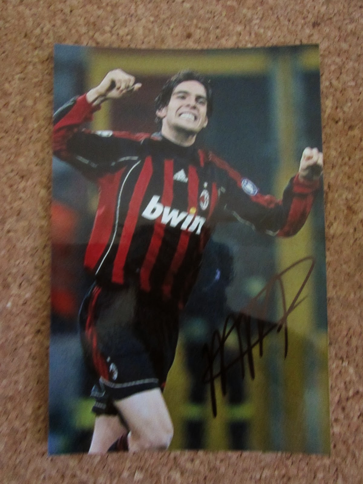 Autograph VIP: Kaká, a Brazilian professional footballer that won ...