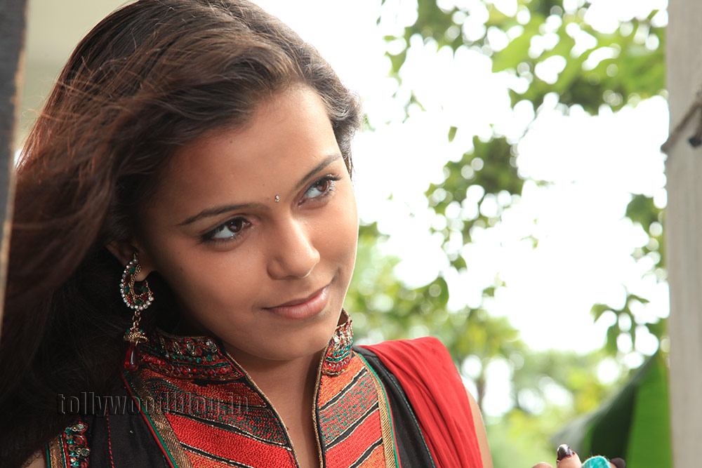 actress Sravani Arendla photos from Tanu Nenu Mohammad Rafi Movie