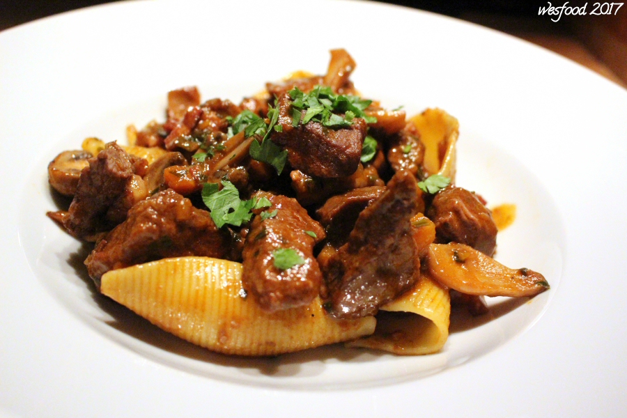 WesFood - Herr Westerhausen kocht ...: Spezzatino di manzo e funghi in ...