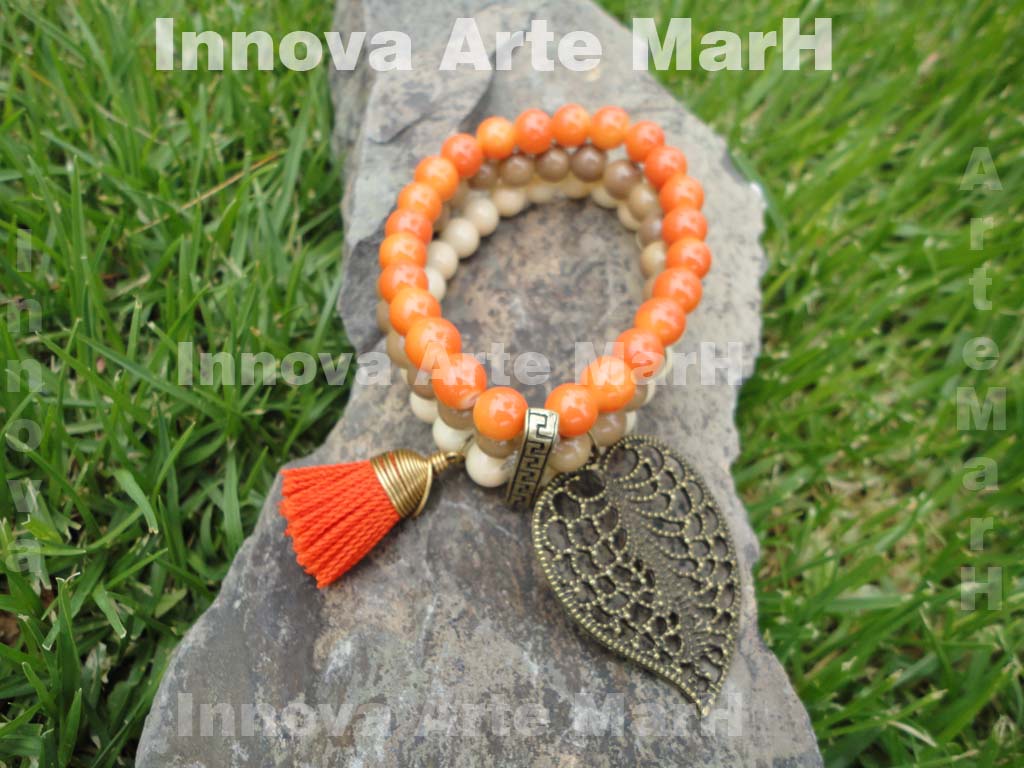 Innova Arte MarH: Pulsera Triple De Jade Con Dije De Hoja Y Mota De Hilo