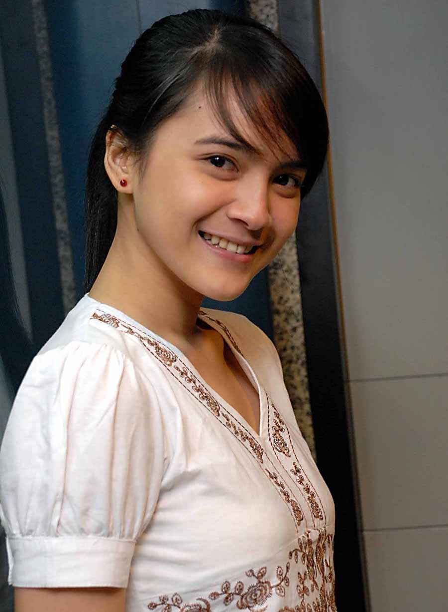 Artis-Artis Cantik Pemain FTV - Pixie