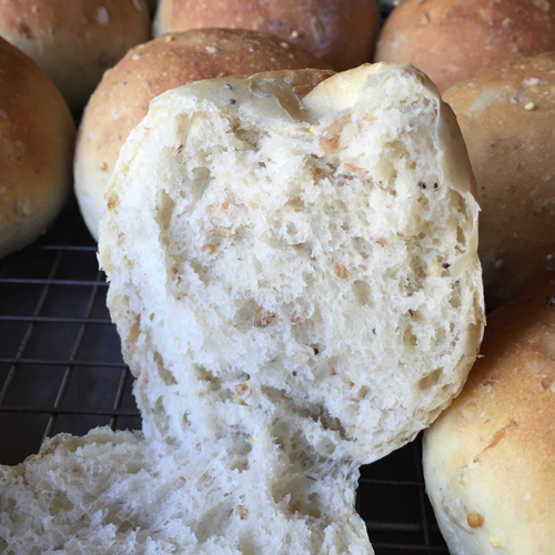 Food Pusher: Multi Grain Rolls